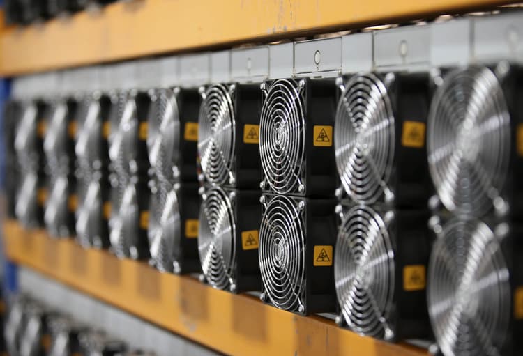 10 Best ASIC Bitcoin Miners in 2022 (After Looking at 100+ Miners ...